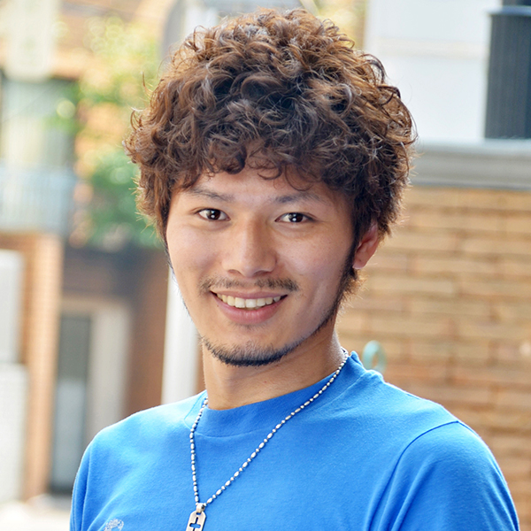 staff_ryo_s | RED★HOT【レッドホット】｜原宿 表参道 美容室 アンチエイジングサロン 水素トリートメント パーソナルカラー診断。